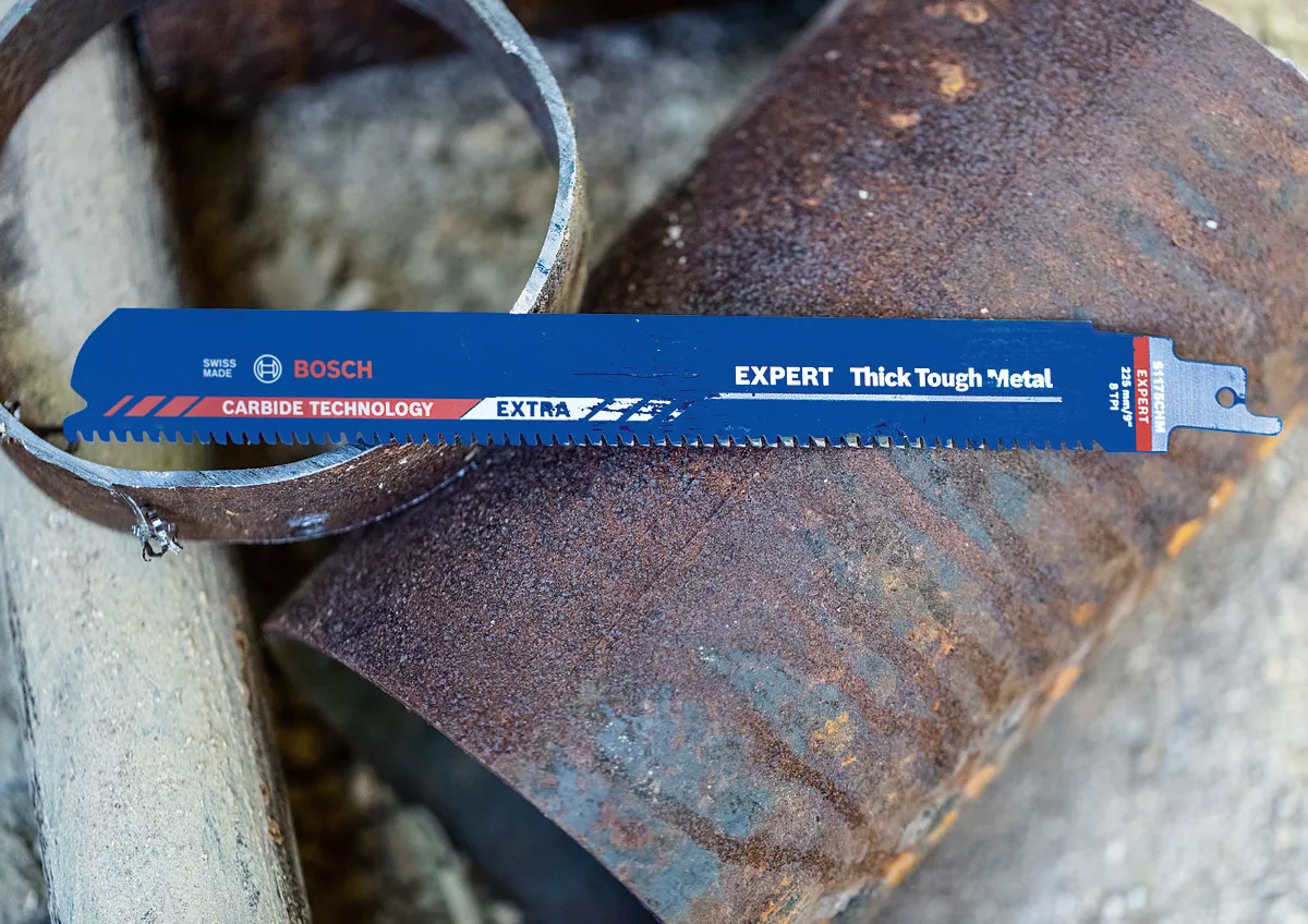 Lame scie sabre carbure Expert Thick Tough Metal S1255CHM Bosch 2608900371